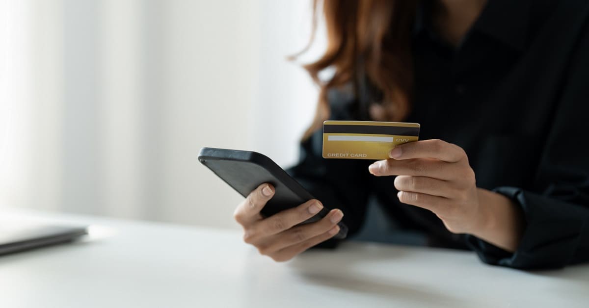 Building digital resiliency in banking and payments industry with ...